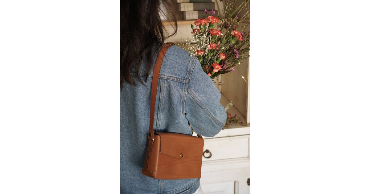 Made In USA | Night Out - Genuine Leather Purse with Shoulder Strap