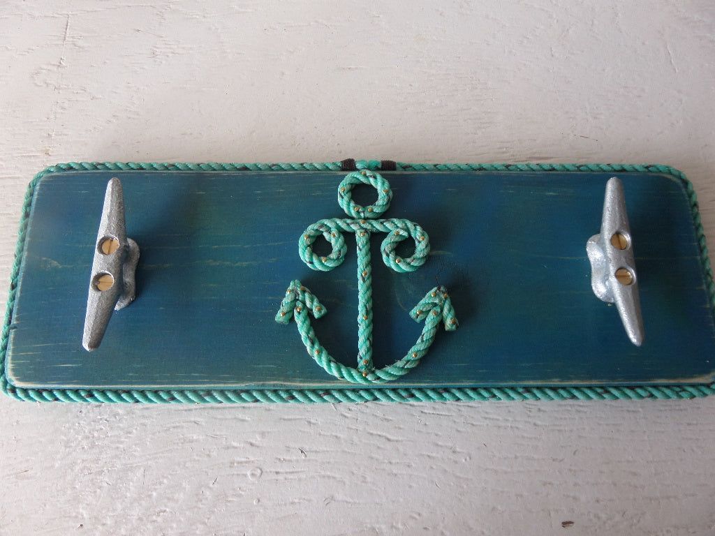 Made In the USA | Cleat Rack with Rope Center 2 Cleats